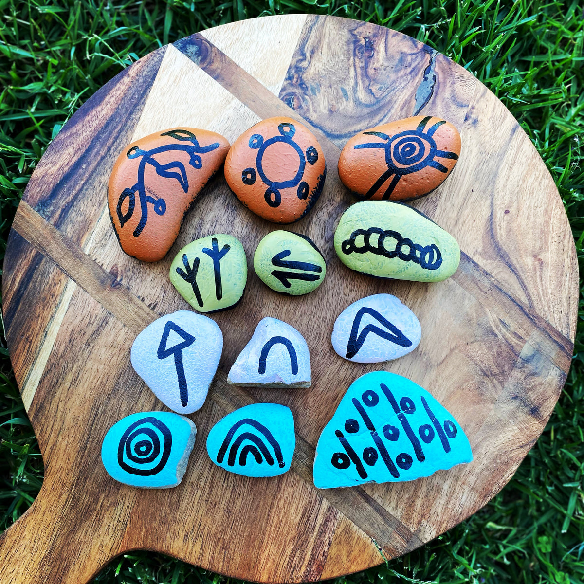 8. Aboriginal Symbol Story Stones – Barka Arts